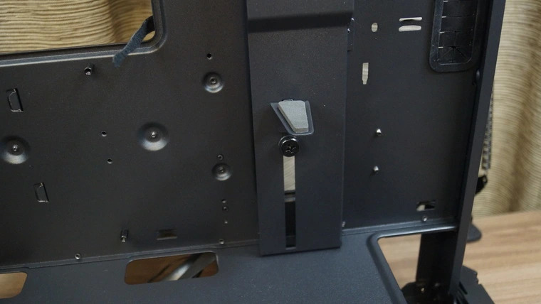 Видеокарта ASUS GeForce RTX 5090D ROG Astral весит 3 кг