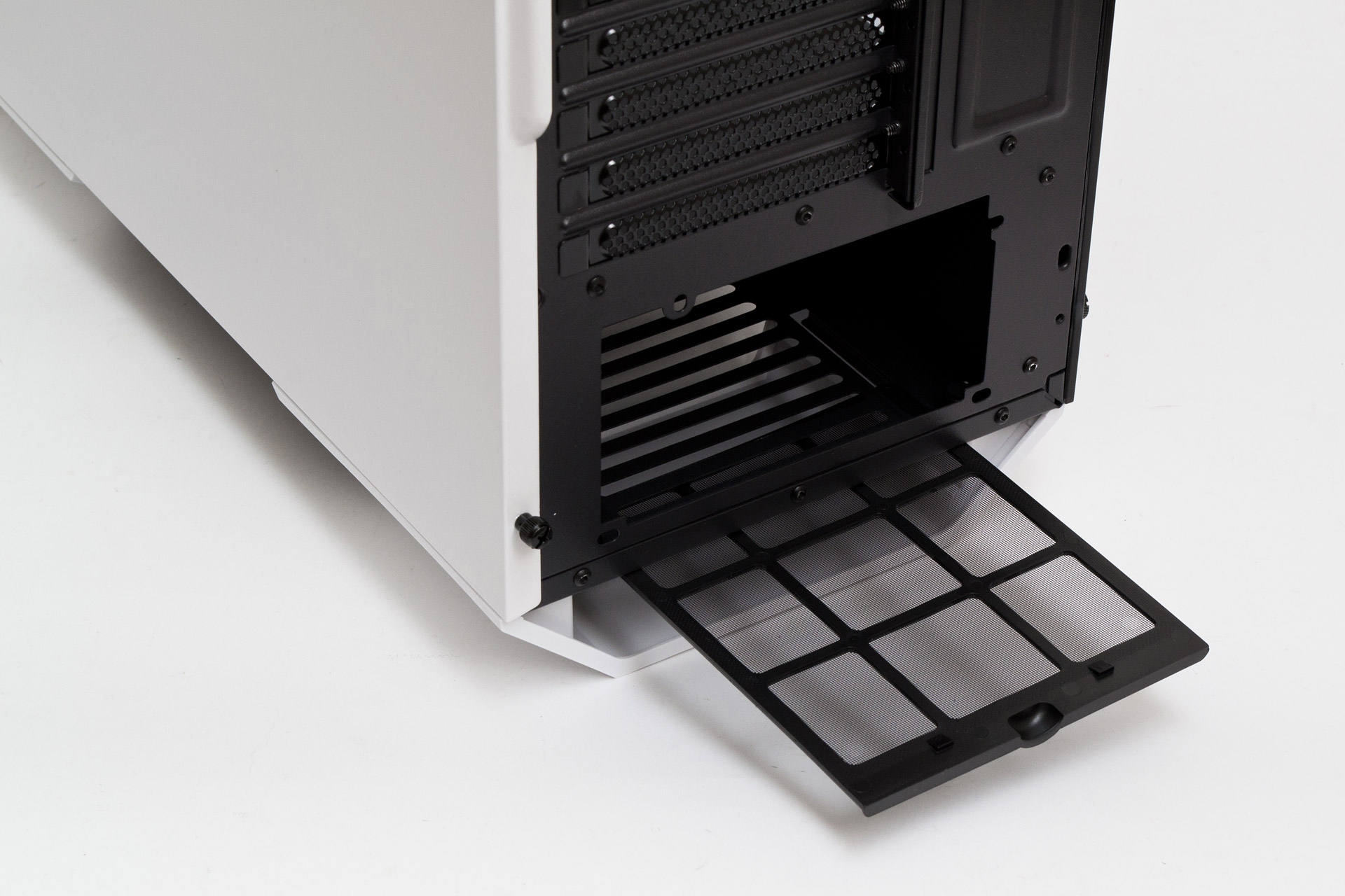 Обзор корпуса Raidmax Monster II SE