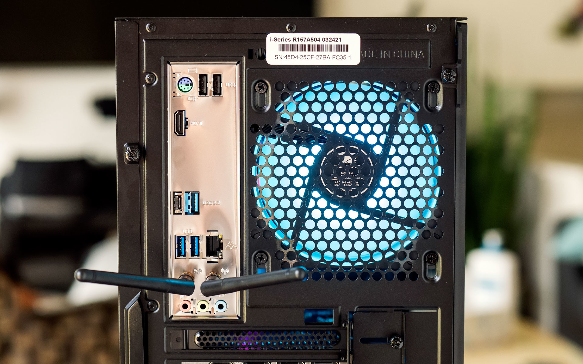 iBuyPower представила игровые системы Element CL Pro с жидкостным ...