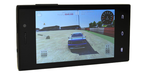 Испытание Highscreen Zera F: бюджетный смартфон в роли карманной консоли