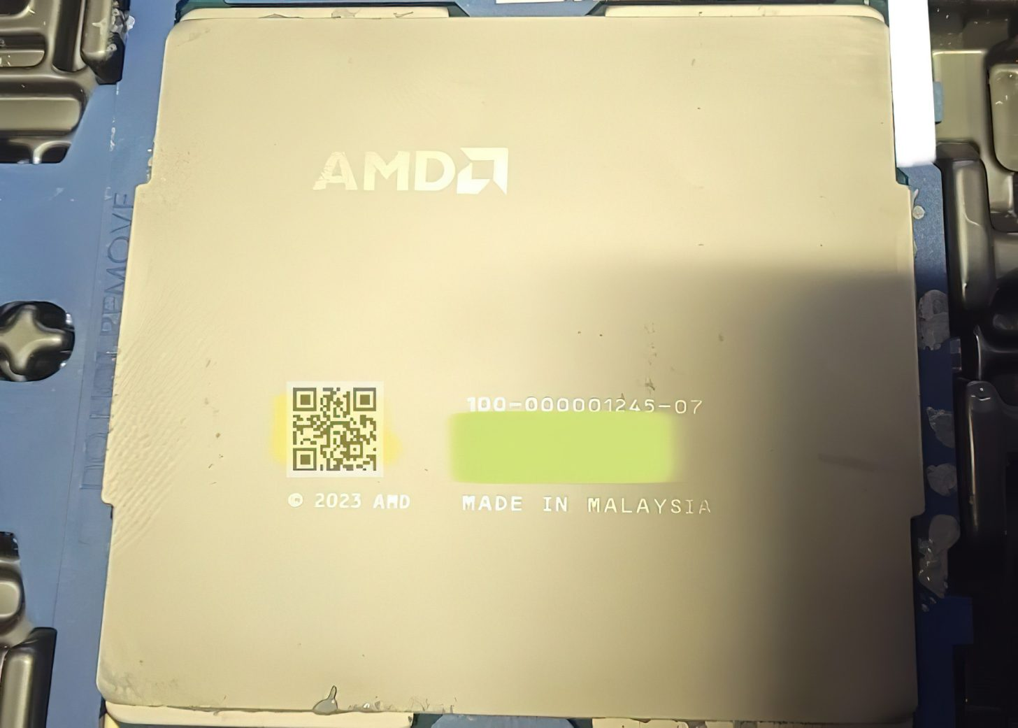 Появилось изображение процессора следующего поколения AMD EPYC Turin ...